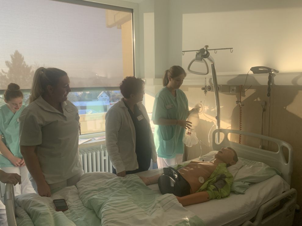 Compassion-Praktikum der Nardini-Realschülerinnen an der Klinik ...